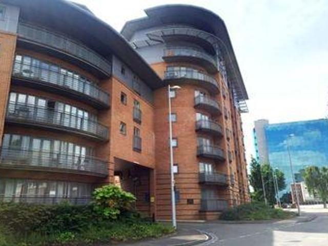 2 Bedrooms Flat for rent in Manor House Drive, Coventry CV1