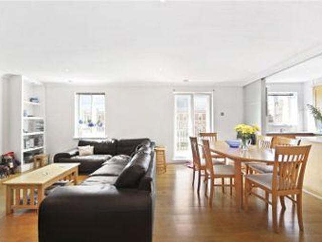 2 Bedrooms Flat for rent in Manston House, 71 Russell Road, London W14
