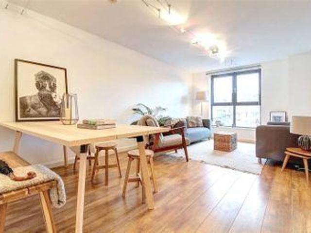 2 Bedrooms Flat for rent in Mare Street, Hackney E8