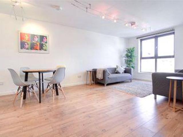 2 Bedrooms Flat for rent in Mare Street, London Fields, Hackney, London E8