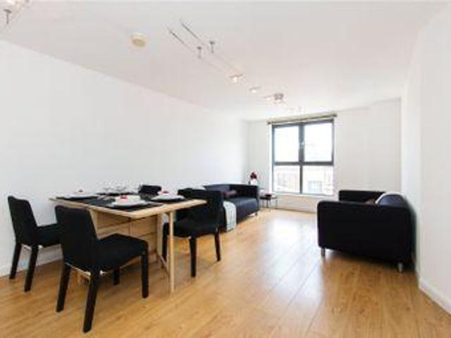 2 Bedrooms Flat for rent in Mare Street, London Fields, London E8