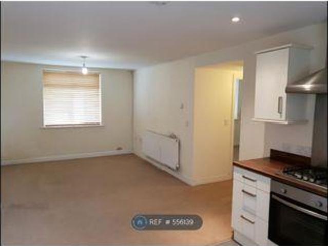 2 Bedrooms Flat for rent in Market Street, Cinderford GL14