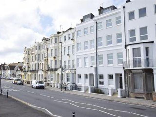 2 Bedrooms Flat for rent in Marina, St Leonards, East Sussex TN38