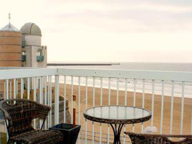 2 Bedrooms Flat for rent in Marina, Swansea SA1