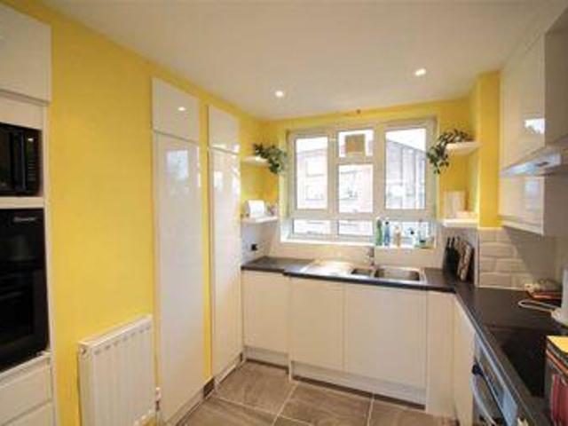 2 Bedrooms Flat for rent in Marie Lloyd Court, Brighton Terrace, Brixton SW9