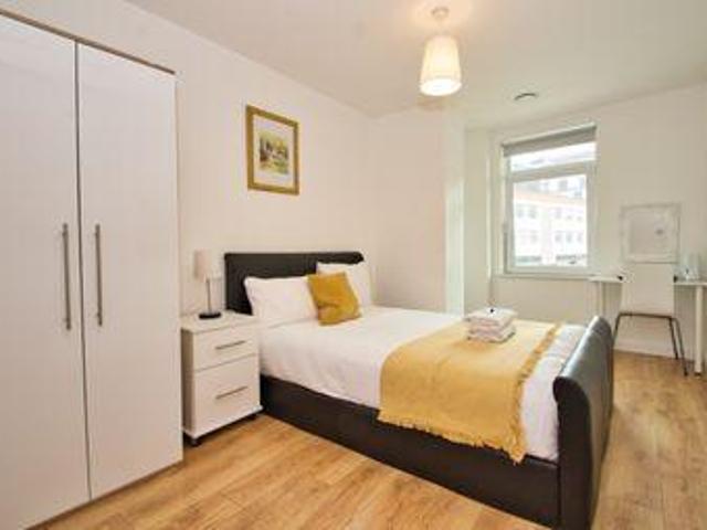 2 Bedrooms Flat for rent in Maritime House, Green´s End, Woolwich, London SE18