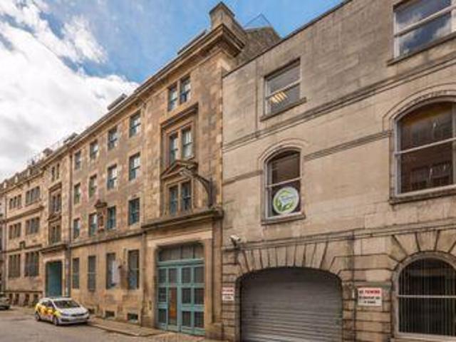 2 Bedrooms Flat for rent in Maritime Street, Edinburgh EH6