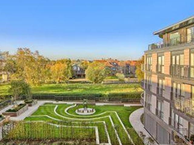 2 Bedrooms Flat for rent in Marlowe House, Kingsley Walk, Cambridge, Cambridgeshire CB5