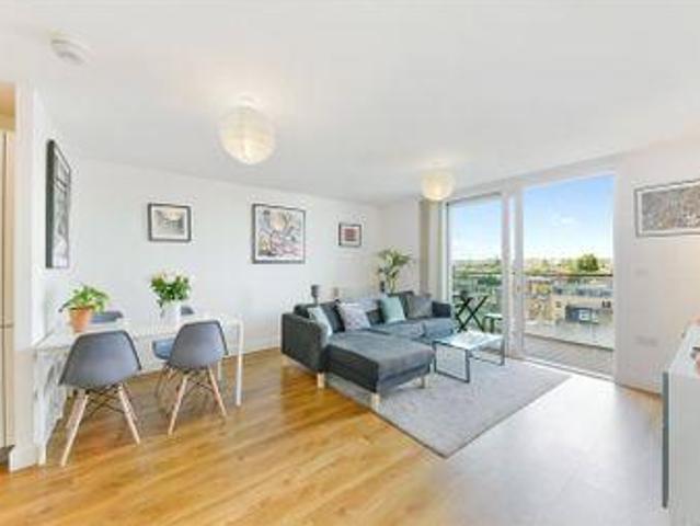 2 Bedrooms Flat for rent in Marley House, Roseberry Place, London E8