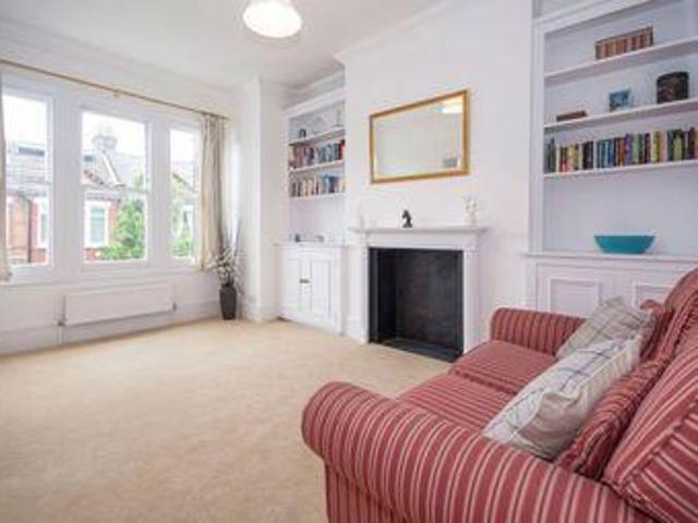 2 Bedrooms Flat for rent in Marney Road, London SW11