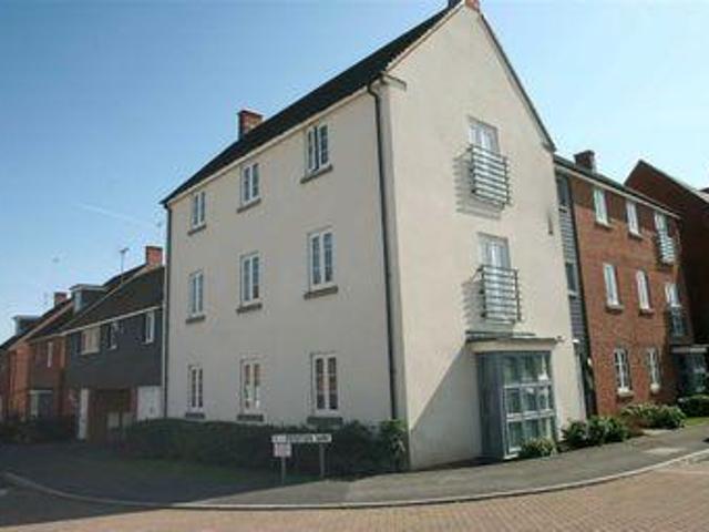 2 Bedrooms Flat for rent in Marnel Park, Basingstoke, Hampshire RG24