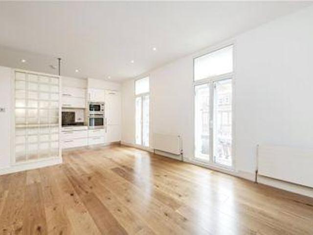 2 Bedrooms Flat for rent in Marylebone High Street, Marylebone, London W1U