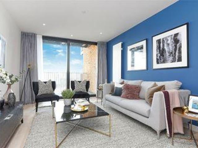 2 Bedrooms Flat for rent in Masthead House, 5 Royal Crest Avenue, London E16