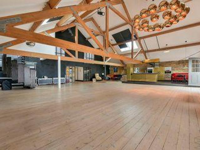 2 Bedrooms Flat for rent in Metropolitan Wharf E1W, London