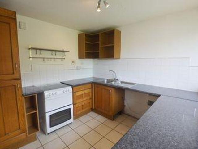 2 Bedrooms Flat for rent in Meadowcroft Gardens, Sheffield S20