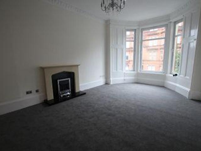 2 Bedrooms Flat for rent in Meadowpark Street, Dennistoun, Glasgow G31