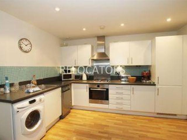 2 Bedrooms Flat for rent in Meath Crescent, London E2