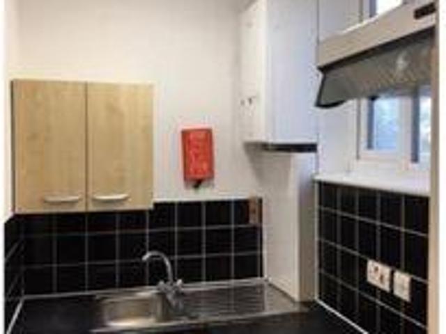 2 Bedrooms Flat for rent in Median Road, London E5