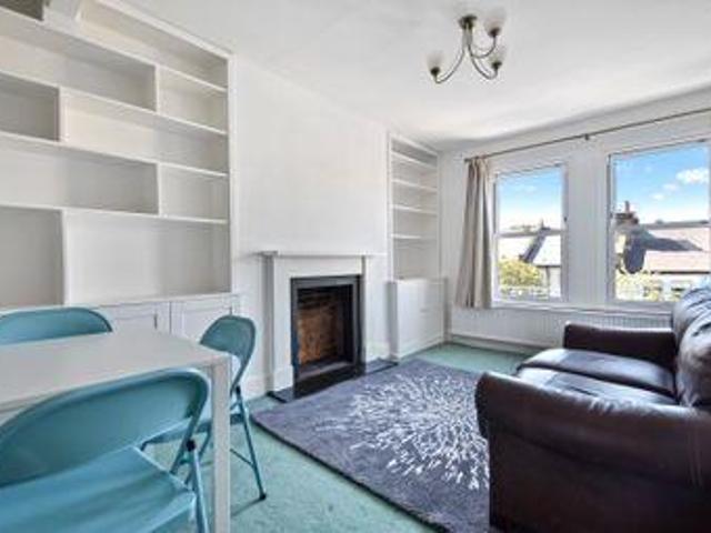 2 Bedrooms Flat for rent in Medley Road, London NW6