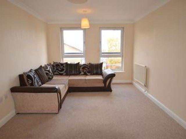 2 Bedrooms Flat for rent in Melbourne Road, Wallington SM6