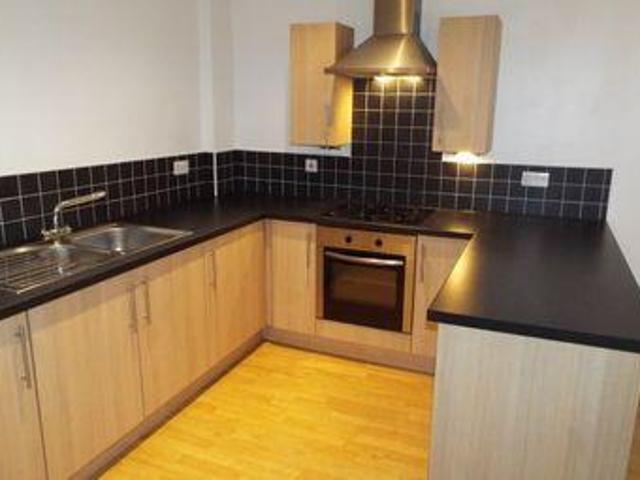 2 Bedrooms Flat for rent in Melbourne Street, Morley, Leeds LS27