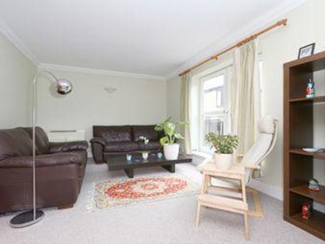 2 Bedrooms Flat for rent in Melville Place, London N1