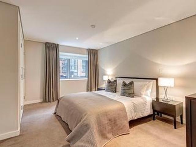 2 Bedrooms Flat for rent in Merchant Square, London W2