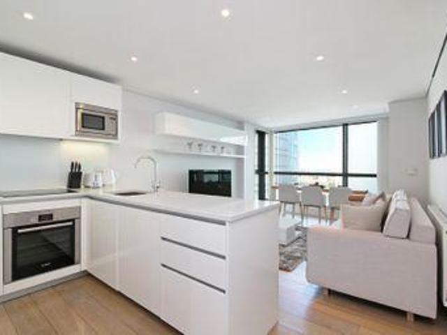 2 Bedrooms Flat for rent in Merchant Square, London W2
