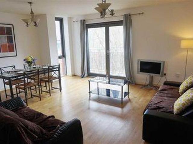 2 Bedrooms Flat for rent in Mercury Building, 15 Aytoun Street, Manchester M1