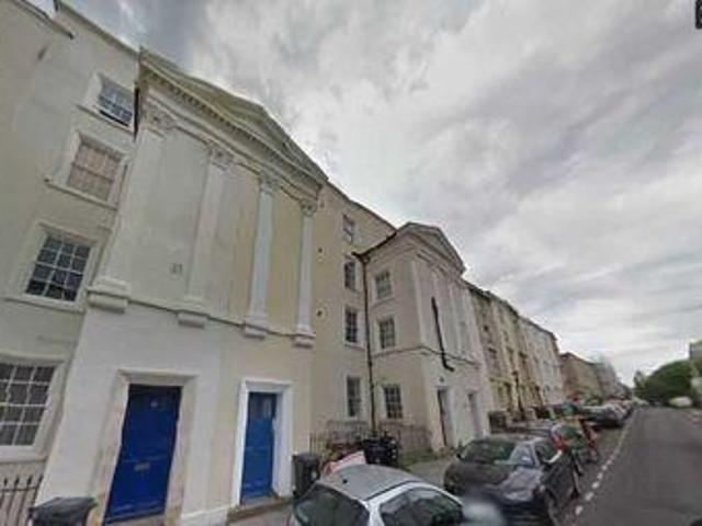 2 Bedrooms Flat for rent in Meridian Place, Clifton, Bristol BS8