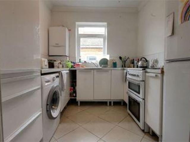 2 Bedrooms Flat for rent in Mersey Road, Walthamstow, London E17