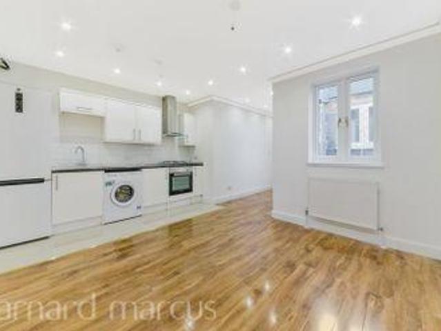 2 Bedrooms Flat for rent in Merton Road, London SW18