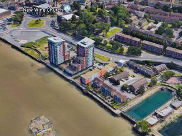 2 Bedrooms Flat for rent in Mizzen Mast House, Mast Quay, London SE18