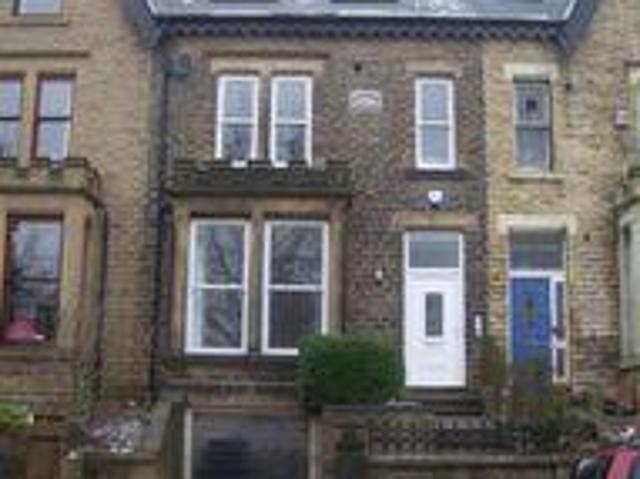 2 Bedrooms Flat for rent in Middlewood Road, Hillsborough, Sheffield S6