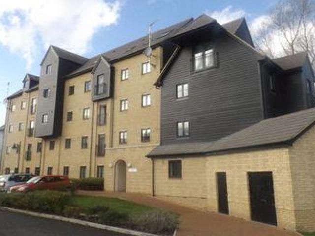 2 Bedrooms Flat for rent in Mill Lane, Bedford MK42