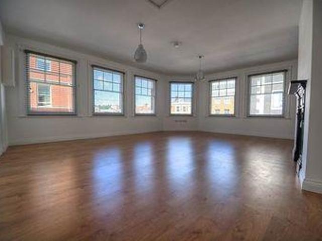 2 Bedrooms Flat for rent in Mill Street, Maidstone ME15