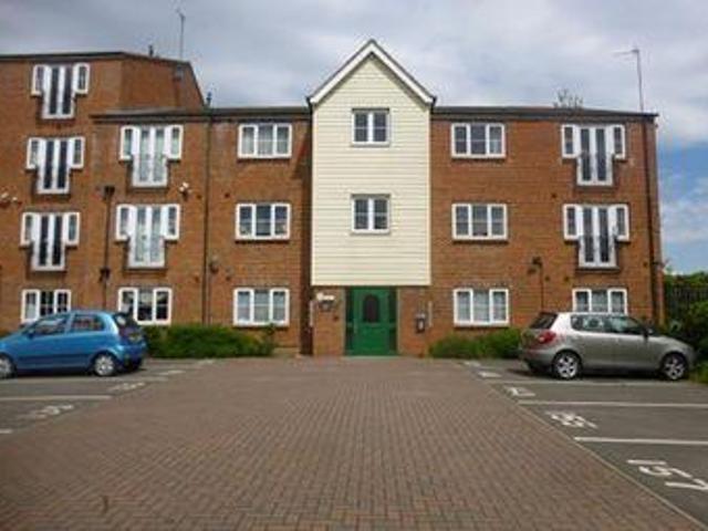 2 Bedrooms Flat for rent in Millbridge Close, Retford, Notts DN22
