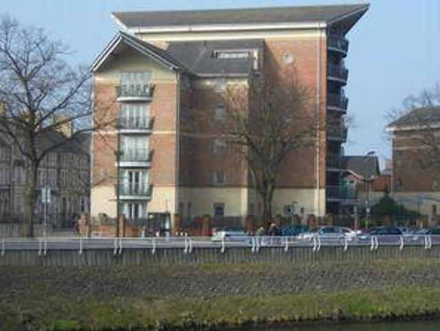 2 Bedrooms Flat for rent in Millennium View, Fitzhammon Embankment, Cardiff CF11