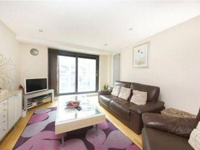2 Bedrooms Flat for rent in Millharbour, Canary Wharf, London E14