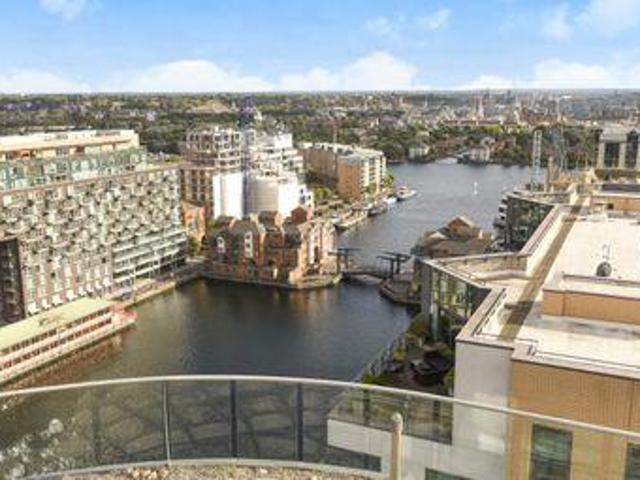 2 Bedrooms Flat for rent in Millharbour, London E14