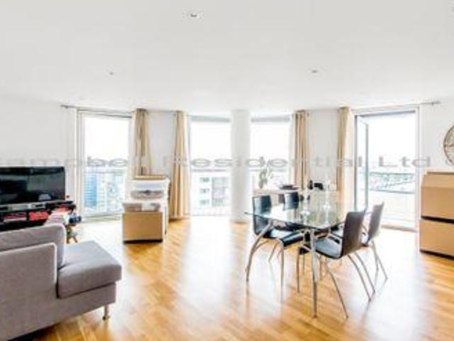 2 Bedrooms Flat for rent in Millharbour, London E14