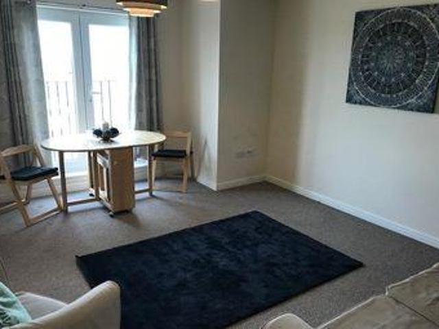 2 Bedrooms Flat for rent in Milligan Drive, Edinburgh EH16