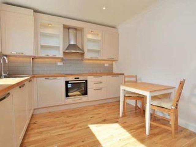 2 Bedrooms Flat for rent in Milligan Street, Westferry, Canary Wharf, London E14