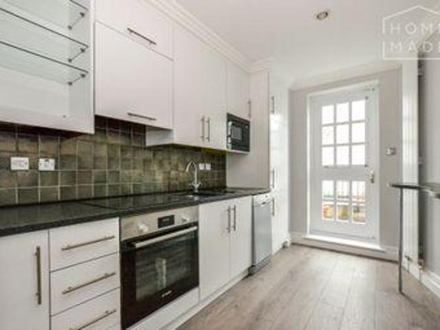 2 Bedrooms Flat for rent in Milner Street, Chelsea SW3