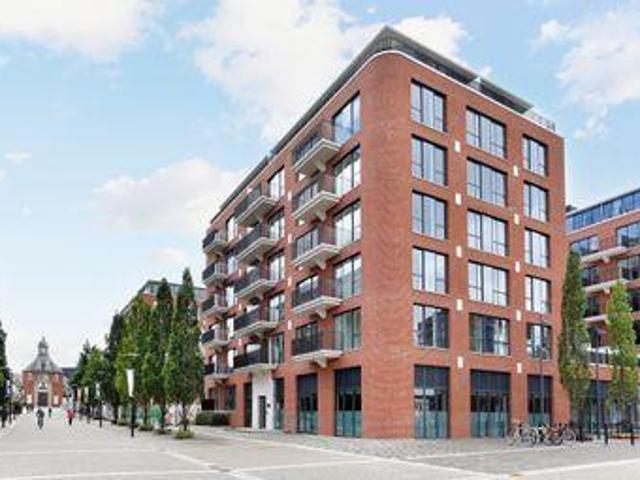 2 Bedrooms Flat for rent in Minotaur House, Pavillion Square, Woolwich Arsenal SE18