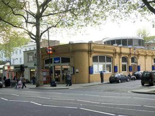 2 Bedrooms Flat for rent in Mulbery Road, Kensington W14