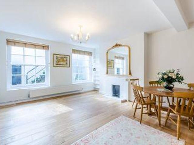 2 Bedrooms Flat for rent in Myddelton Square, Islington EC1R