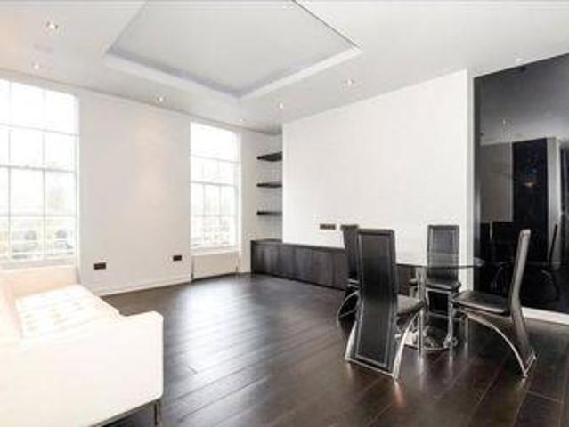 2 Bedrooms Flat for rent in Myddelton Square, London EC1R
