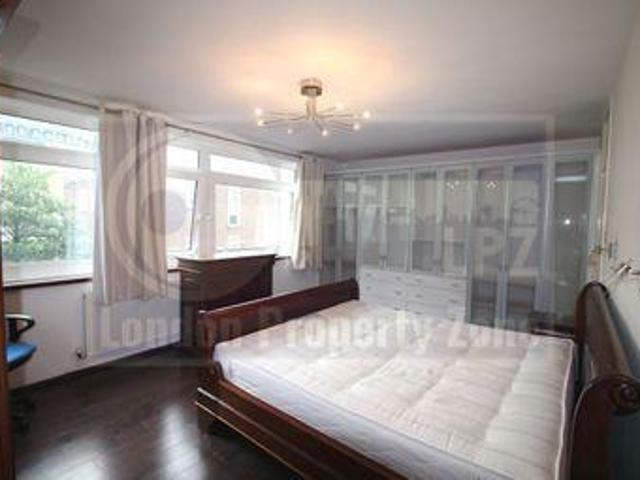 2 Bedrooms Flat for rent in Nottingham Terrace, Baker Street NW1