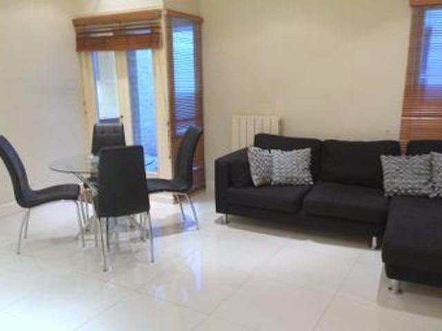 2 Bedrooms Flat for rent in Nottingham Place, London W1U